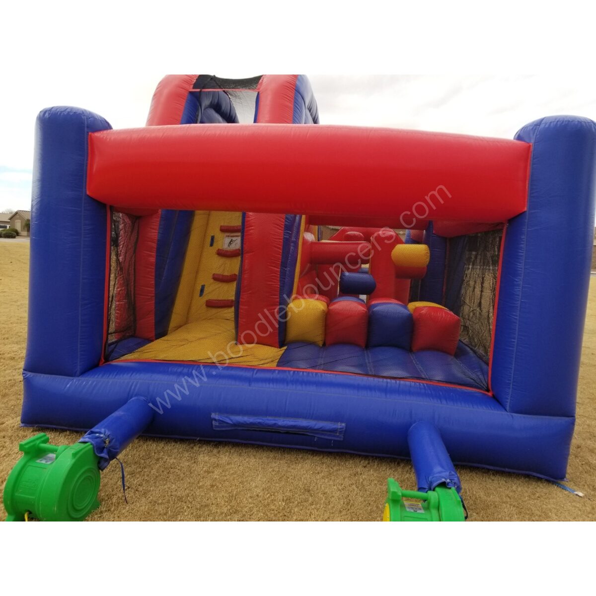 35 Foot Obstacle Course - Boodle Bouncers